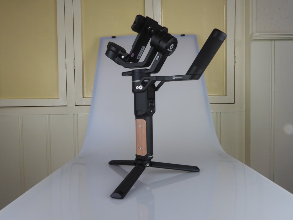 FeiyuTech AK2000C gimbal stabilizer tot 2,8 kilo Digital camera - Catawiki