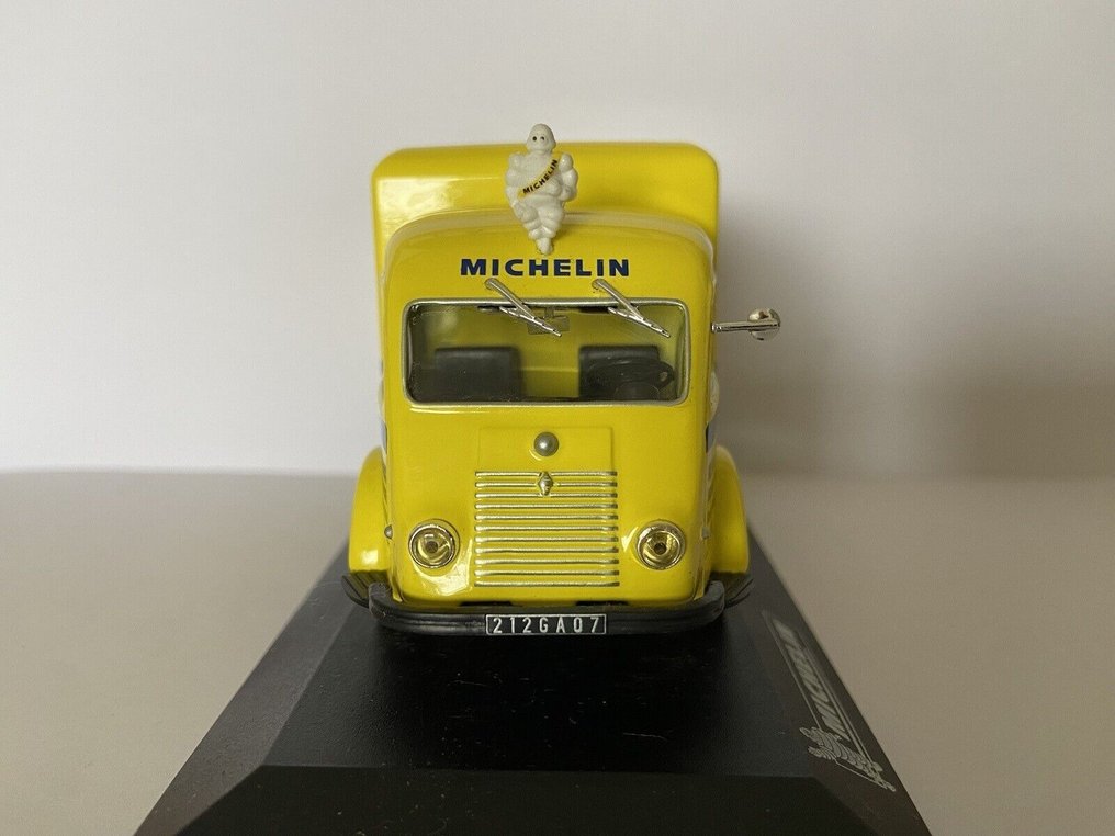 Michelin 1:43 - 1 - Camion miniature - Renault Galion Michelin 1963 ...