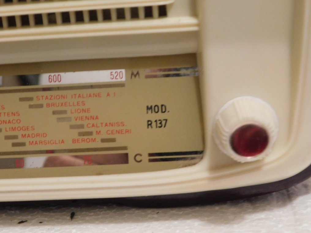 Parker - R 137 Radio de válvulas - Catawiki