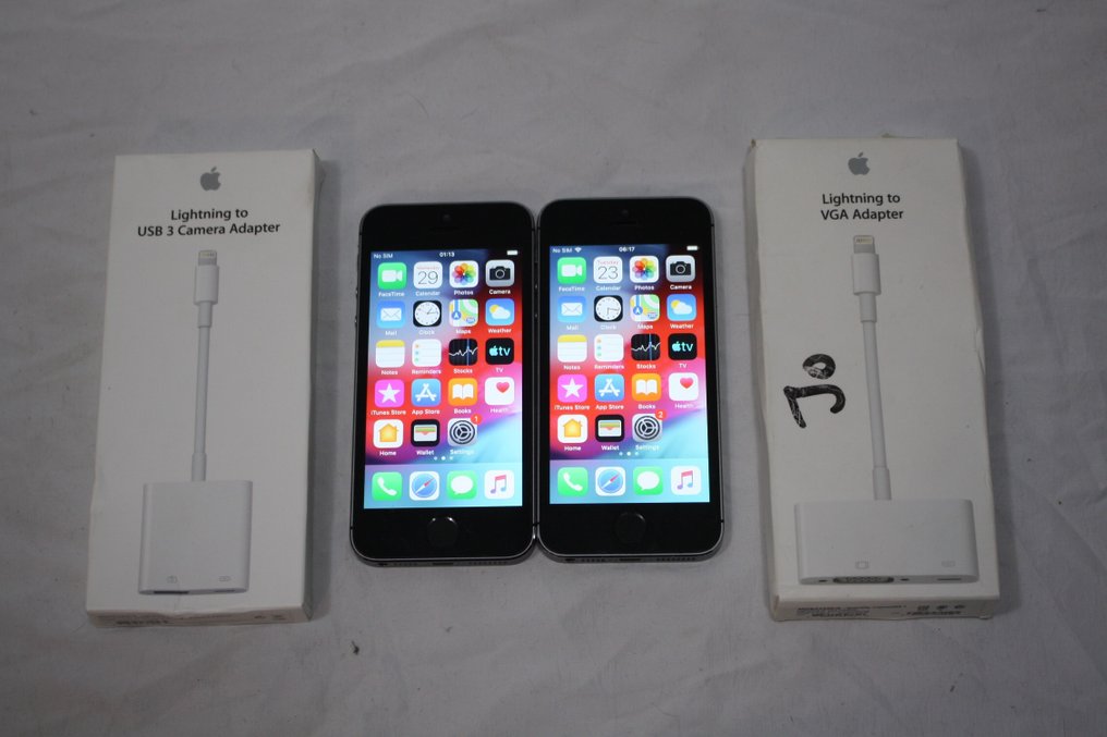 Rare find: Lot of 2 Apple iPhone 5S - Models A1457 - 16GB & 32GB - With ...