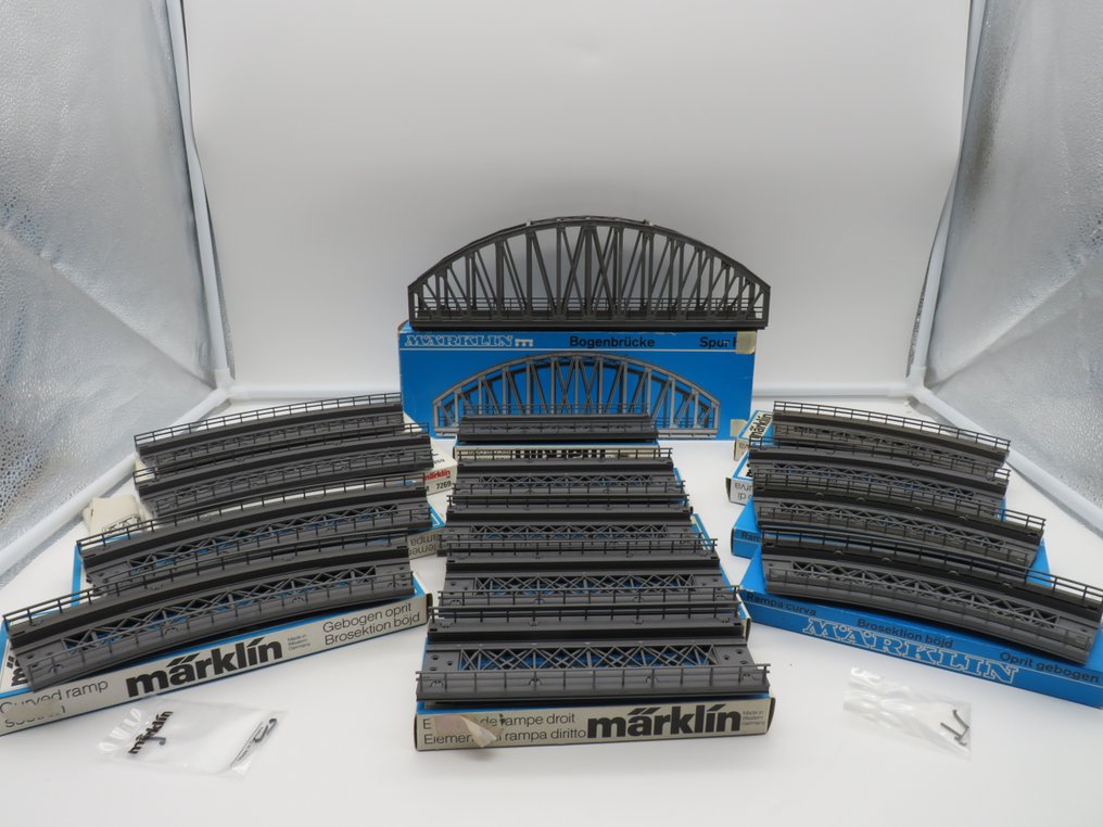 Märklin H0 - 7263/7267/7268/7269 - Bridges (14) - 14-piece bridge ...
