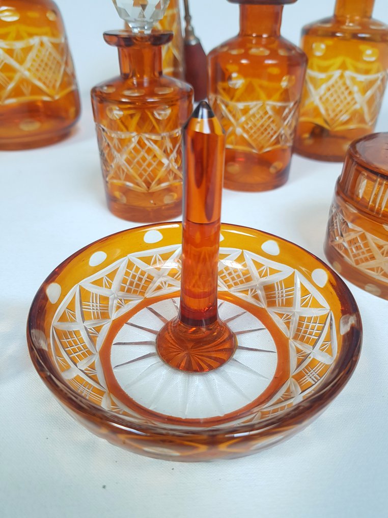 Moser & Söhne - Toilettengarnitur (10) - Biedermeier - Kristall - 1850-1900 - Catawiki