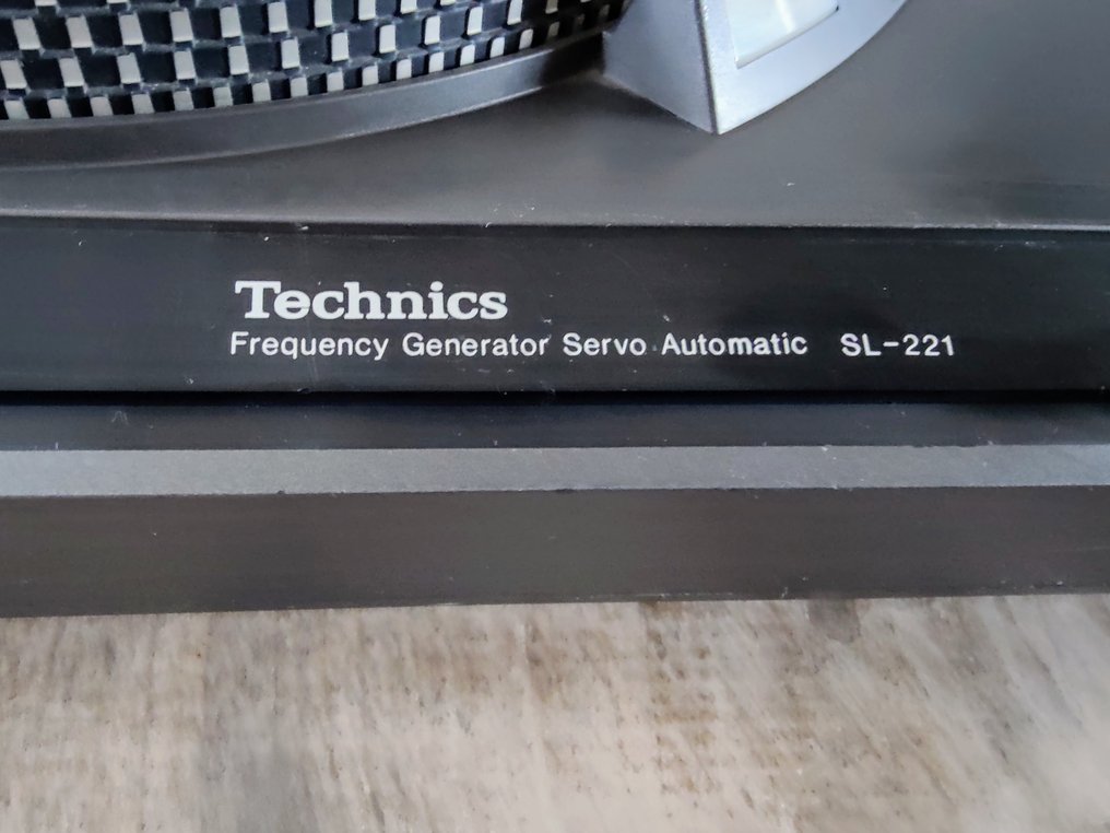 Technics - SL-221 Turntable - Catawiki