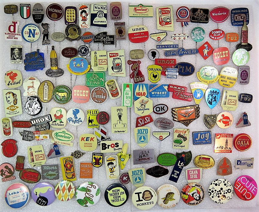 Themed collection - Vintage collection of pins and buttons - Catawiki