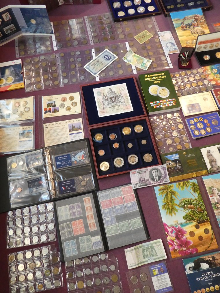 Mundo. Collection of coins/banknote/medals/euro inkl. pp (800 pieces ...