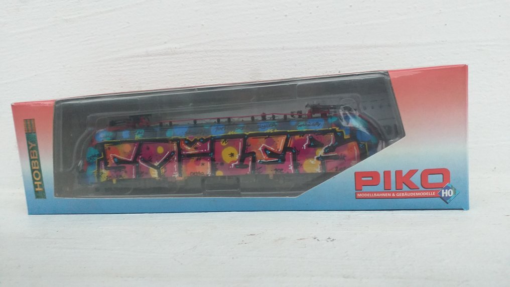 Piko H0 - 57415 - Elektrische locomotief (1) - BR 182 Stier bedekt met gedetailleerde ...