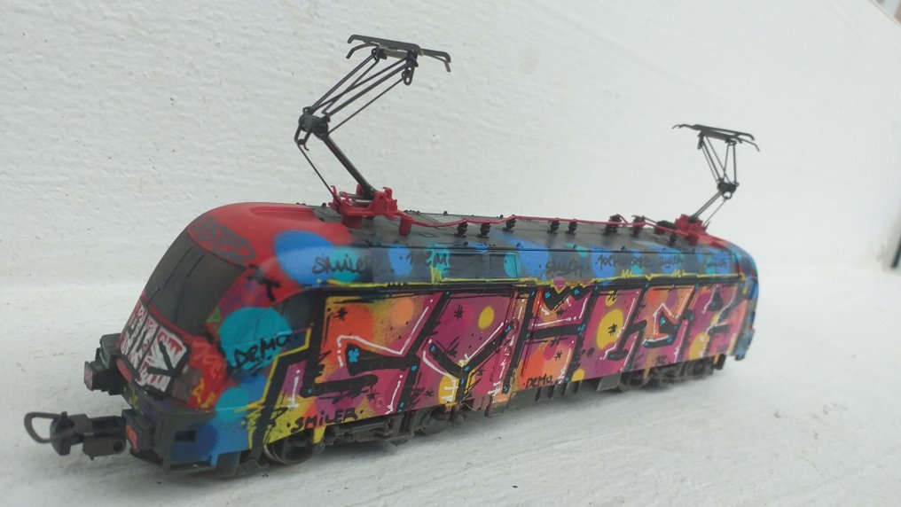 Piko H0 - 57415 - Elektrische locomotief (1) - BR 182 Stier bedekt met gedetailleerde ...