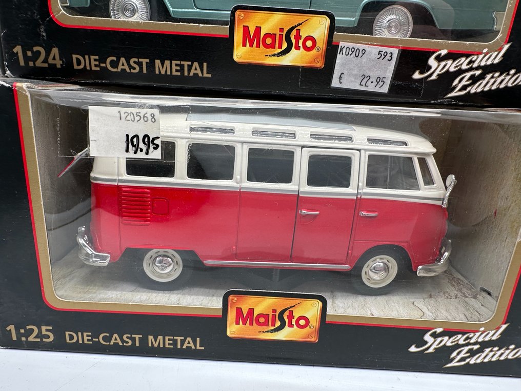 Maisto 1:24 - 6 - Model car - Volkswagen - Chevrolet - Plymouth ...