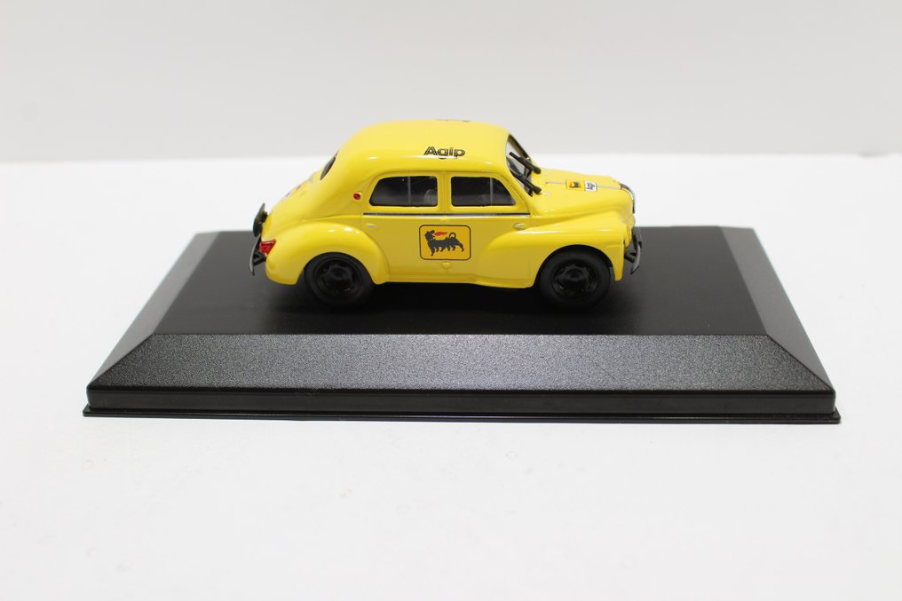 AM.71 1:43 - 1 - Model car - Renault 4cv Huiles Agip. - Artisanal model ...