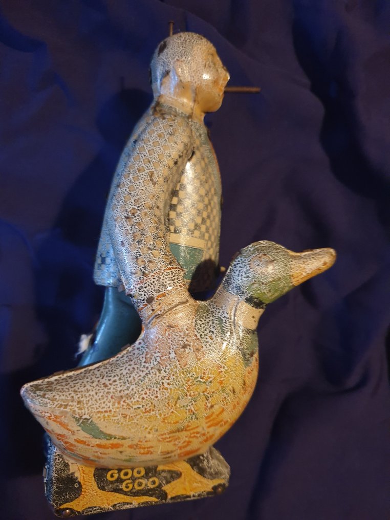 wind-up walking tin toy. Joe and the ducks - Blikken speelgoed Marx Joe ...