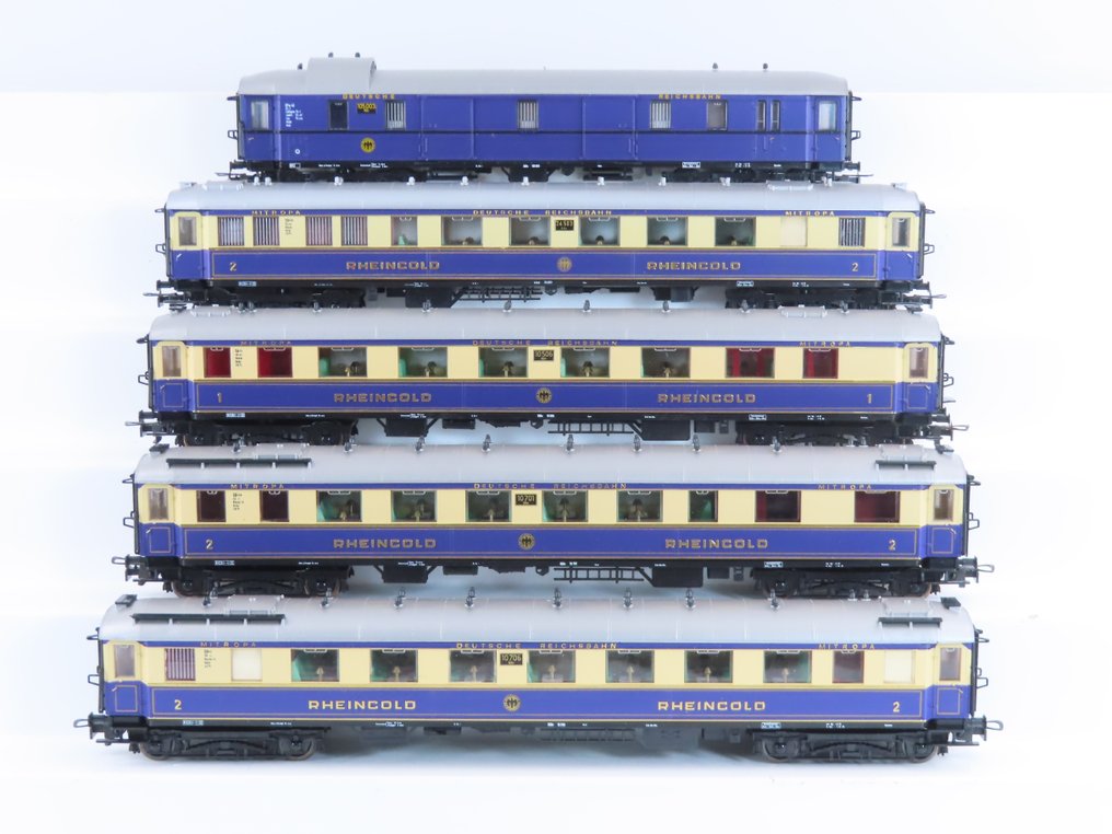 Liliput H0 - 820 - Model train passenger carriage set (1) - 5-piece set of 4-axle express train ...