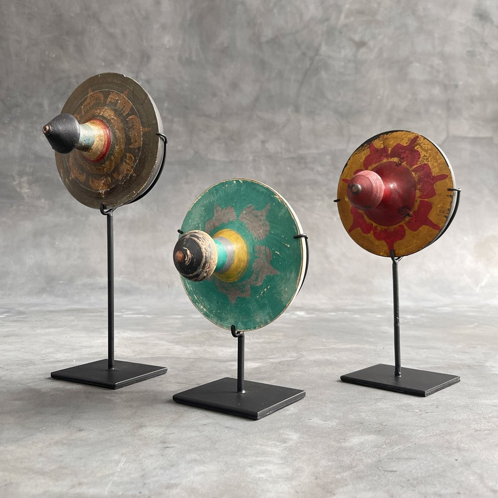 NO RESERVE PRICE - Spinning tops (3) - gasing - Wood,Iron - Spinning ...