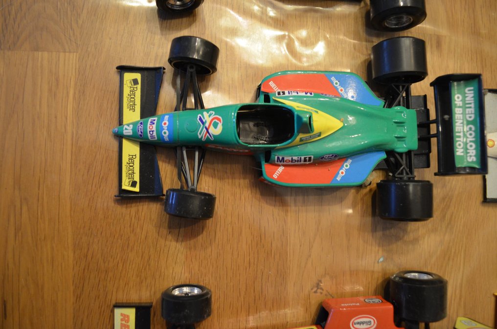 Bburago 1:24 - 12 - Voiture de course miniature - Lot de 12 voitures Formule 1 - Catawiki