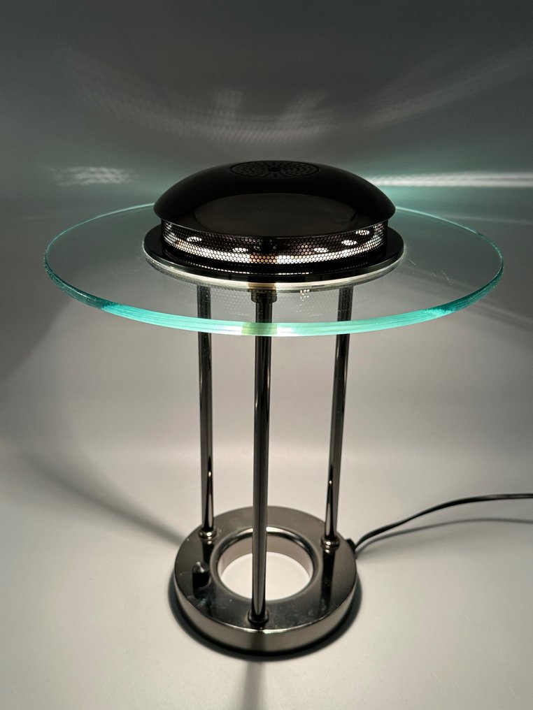SMC Shell Electric - Table lamp - Glass, Metal - Catawiki