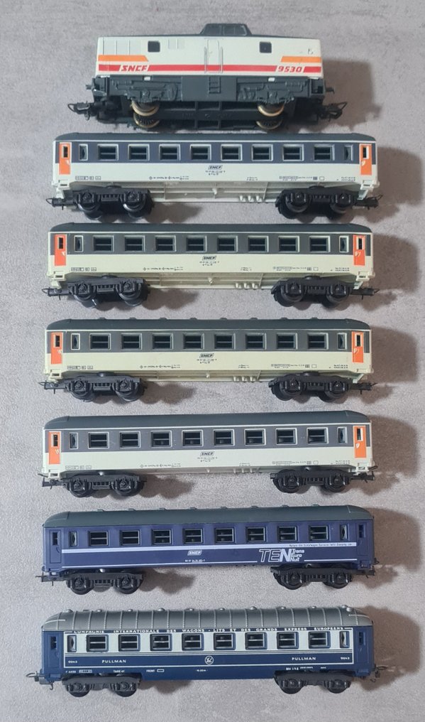 Lima H0 - Train set (7) - Lunéa Corail passenger train convoy - SNCF - Catawiki
