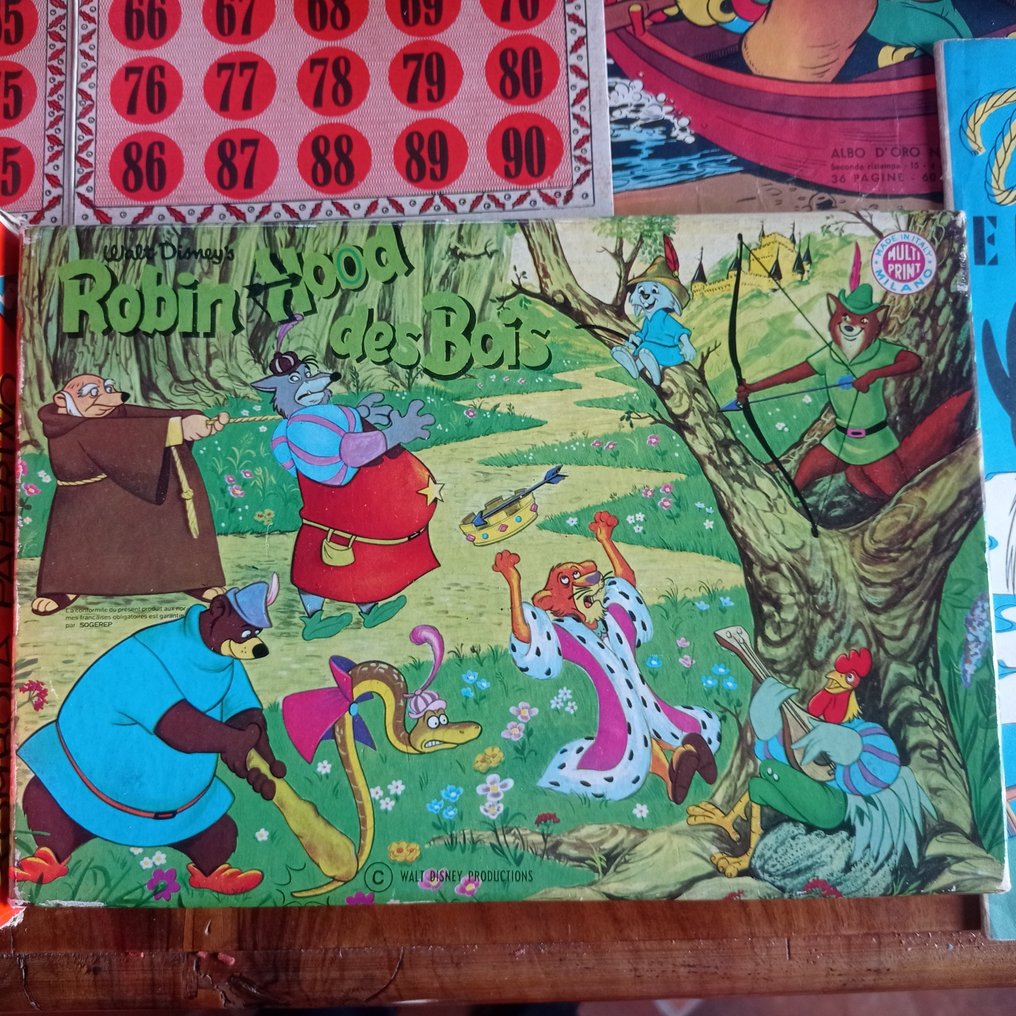 Disney - 11 rare merchandise objects + games - Catawiki