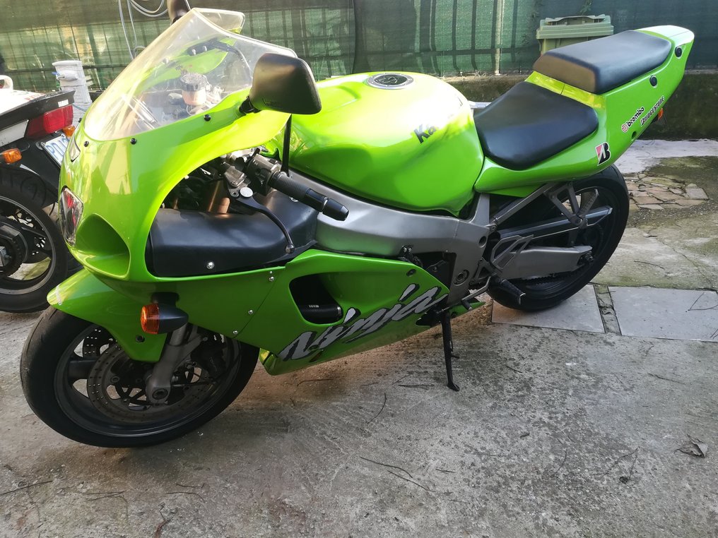 Kawasaki - ZX7-R - Ninja - 750 cc - 1998 - Catawiki