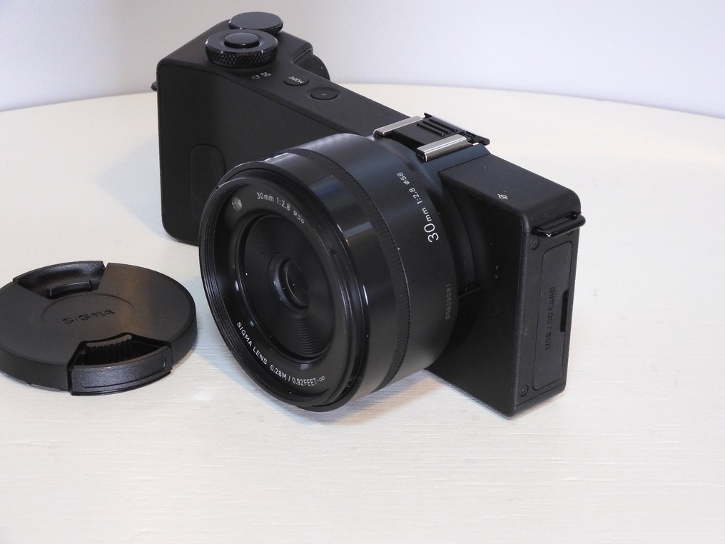 Sigma DP2 Quattro Camera (Standaard) + Accessoires voor DP2 Fotocamera ...
