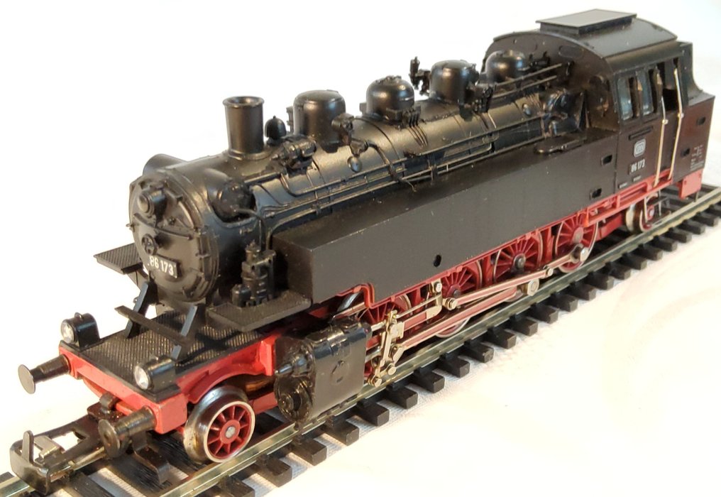 Märklin H0 - 3096 - Tenderlokomotive (1) - BR 86 mit Telexkupplung - DB - Catawiki