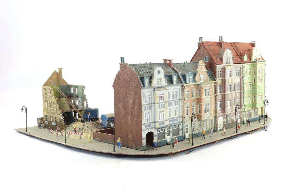 Faller H0 - 130466/130915 - Bâtiments pour trains miniatures (1 ...