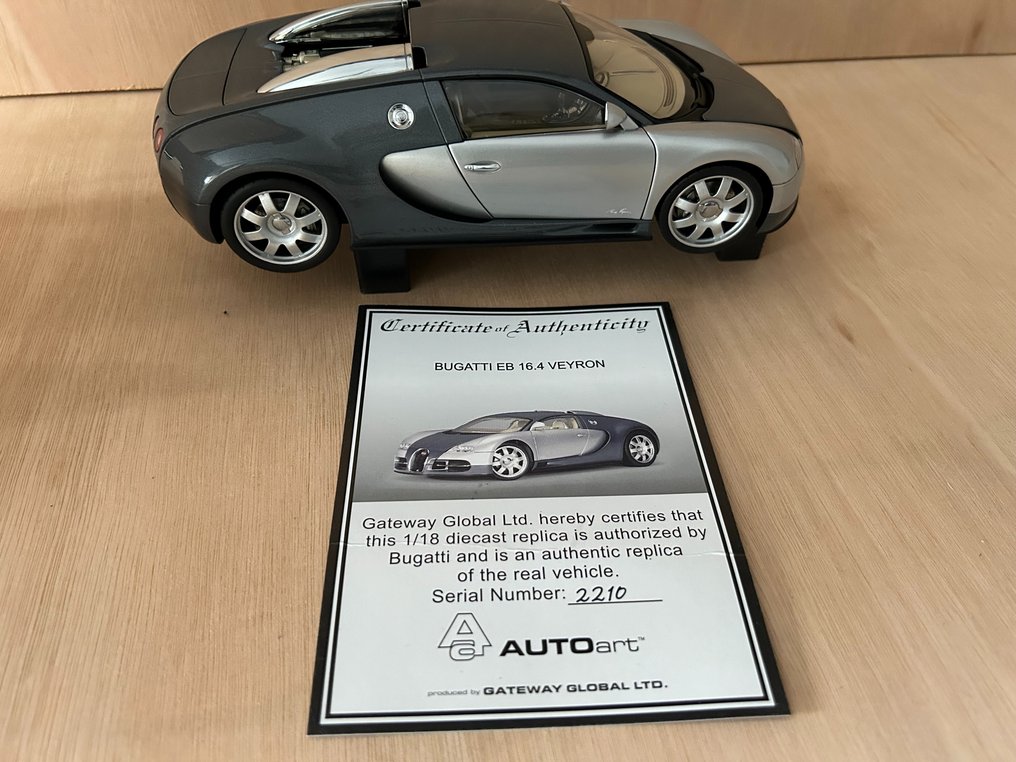 Autoart 1:18 - 1 - Model sports car - Bugatti EB 16.4 Veyron Showcar - Catawiki