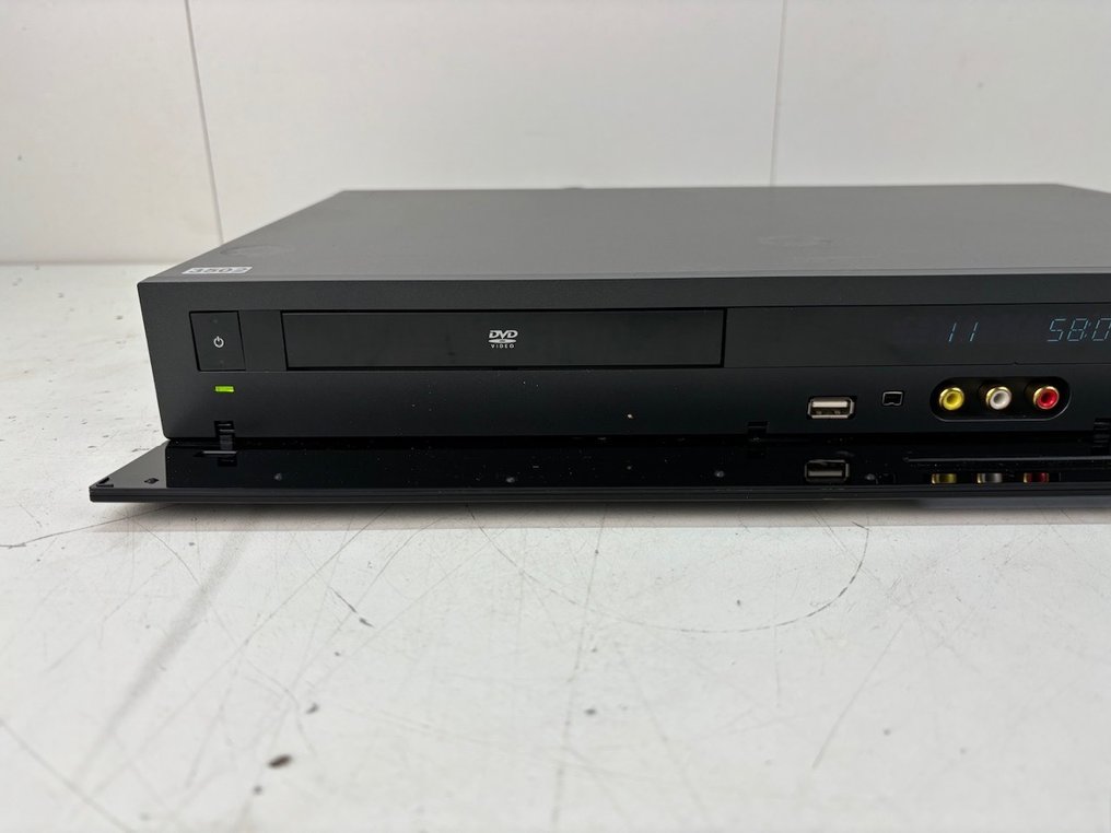 Loewe - View Vision Hybrid CD player - Catawiki