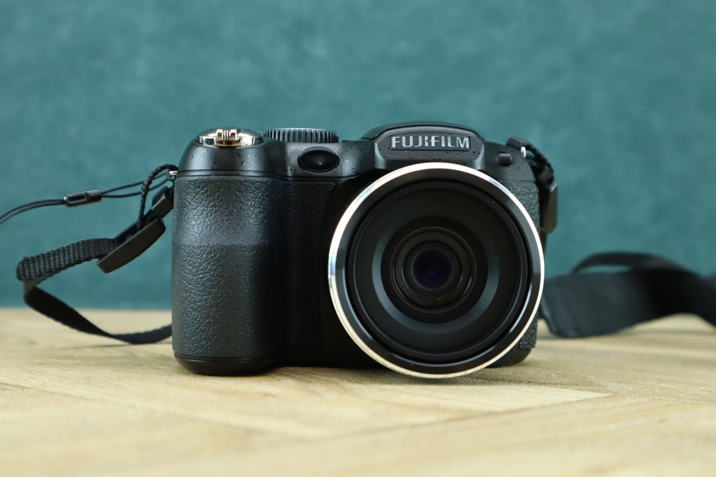 Fuji film FinePix S2950 | Fujinon lens 18x optical f=5.0-90.0mm 1:3.1-5 ...