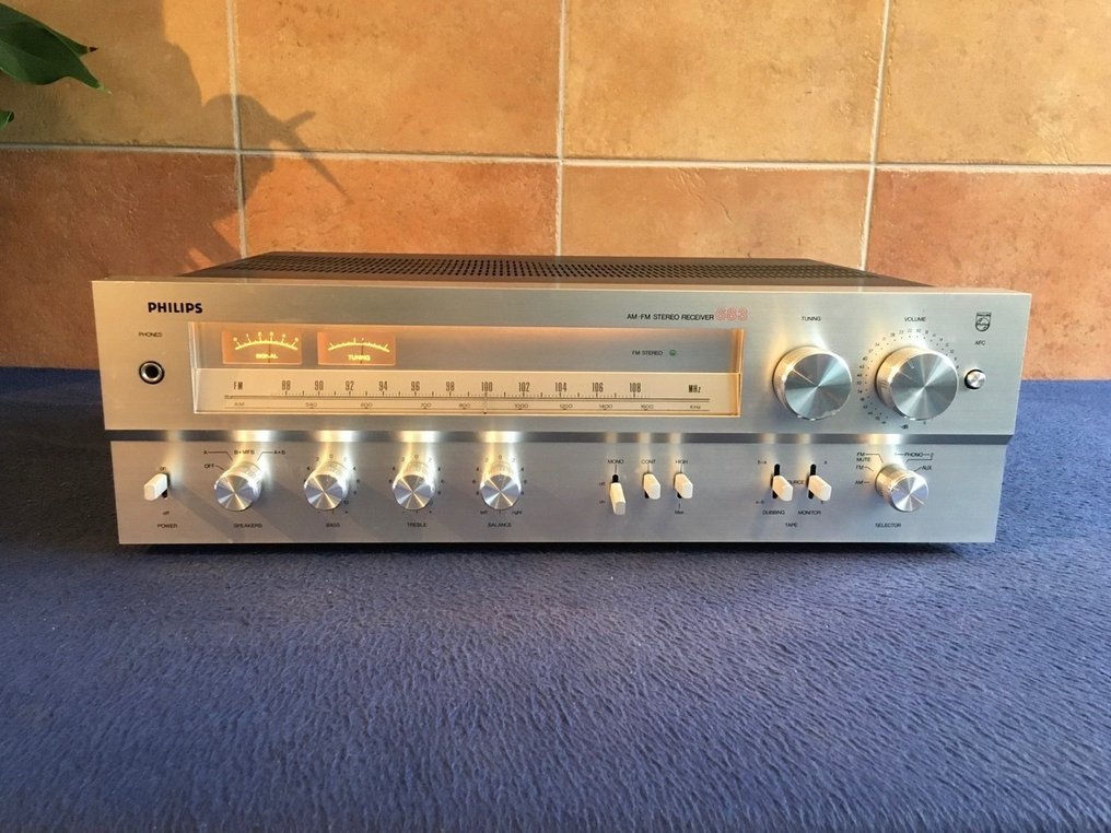 Philips - 22AH683 Receptor estéreo de estado sólido - Catawiki