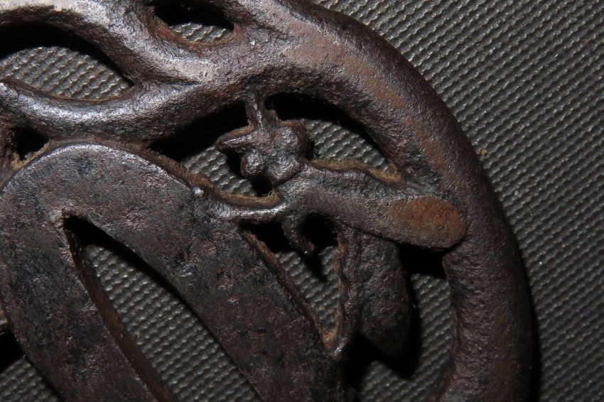 Katana - Forged Iron - Shikatsuno & Bee Tsuba : C3-904 - Japan - Edo ...