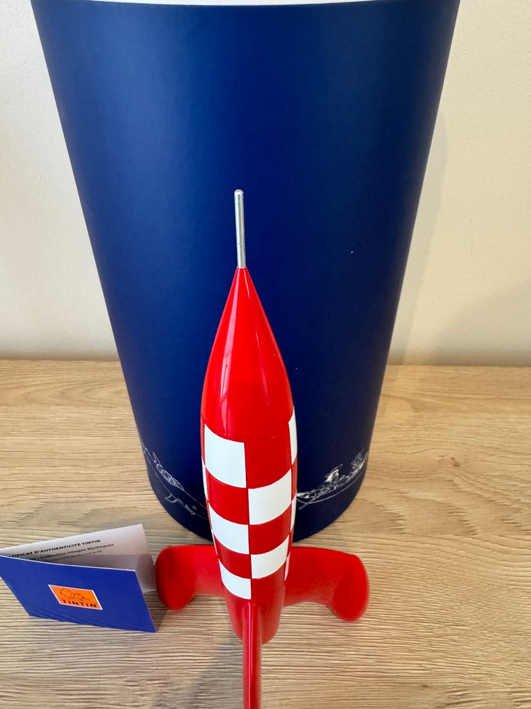 Tintin - Statuette Moulinsart 46950 - La fusée (29cm) - Les images mythiques - 1 Statuette ...