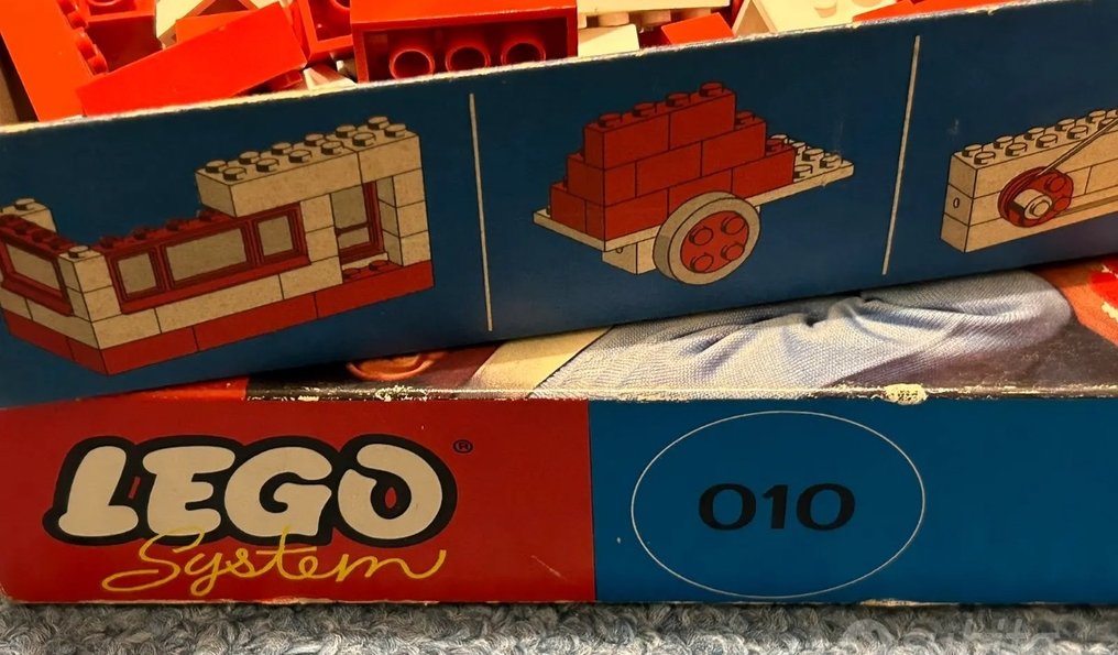 LEGO - System - 010 - Lego Rare 010 Basic Building Set in Cardboard ...