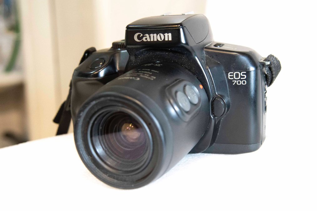 Canon EF 35-80mm F4-5.6 - powerzoom - Bonus EOS 700 - Analogue camera ...