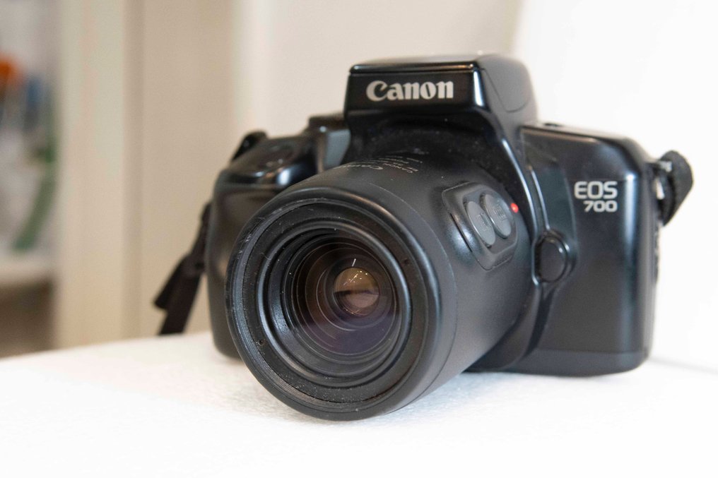 Canon EF 35-80mm F4-5.6 - powerzoom - Bonus EOS 700 - Analogue camera ...