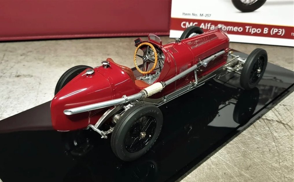 CMC 1:18 - 1 - Model race car - Alfa-Romeo - Catawiki
