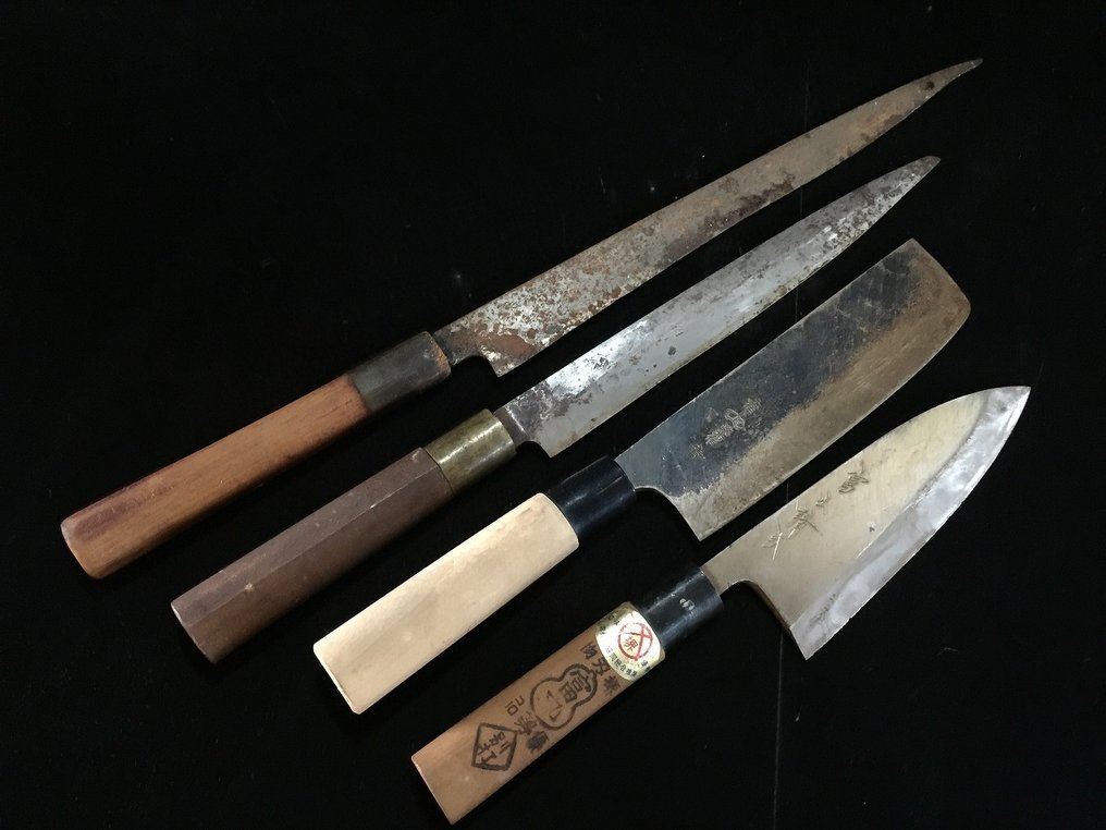 Set of 4 / Japanese Vintage Kitchen Knife / 出刃 DEBA 菜切 NAKIRI 柳刃 YANAGIBA Signed 富丸 TOMIMARU ...