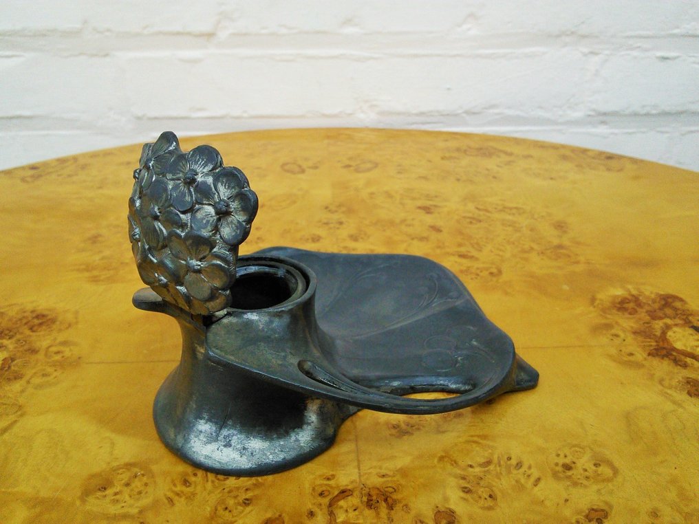 Inkwell - Jugendstil inktpot - decoratie van kersenbloesems, takjes en ...