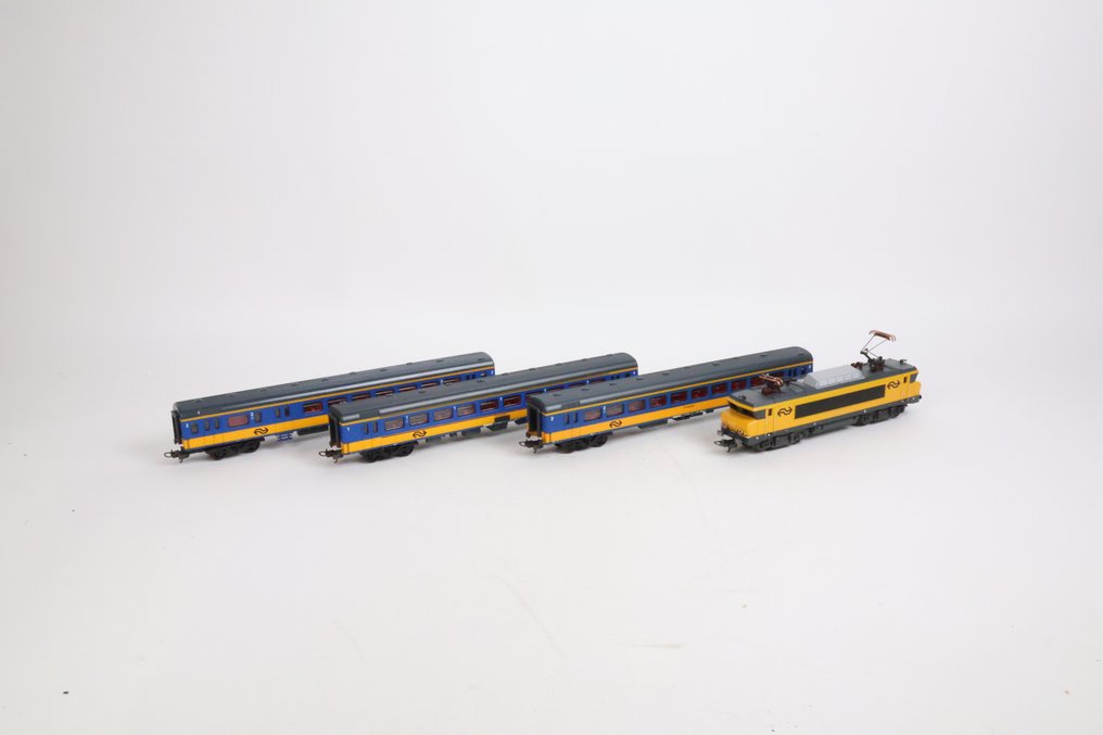 Lima H0 - 149748 - Treinset (1) - 1605 met 3 ICR rijtuigen - NS - Catawiki