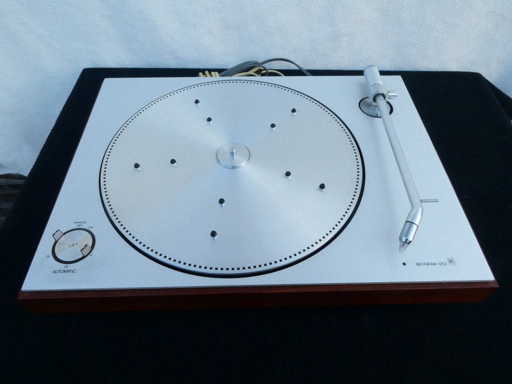 Bang & Olufsen - BeoGram 1202 - Beovintage overhauled - new string and ...