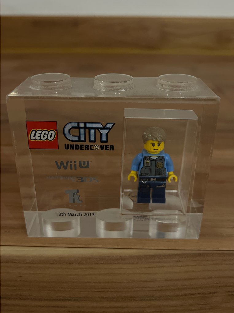 LEGO - Employee Gift - LEGO TT GAMES TROPHY BRICK ACRYLIC - Chase ...