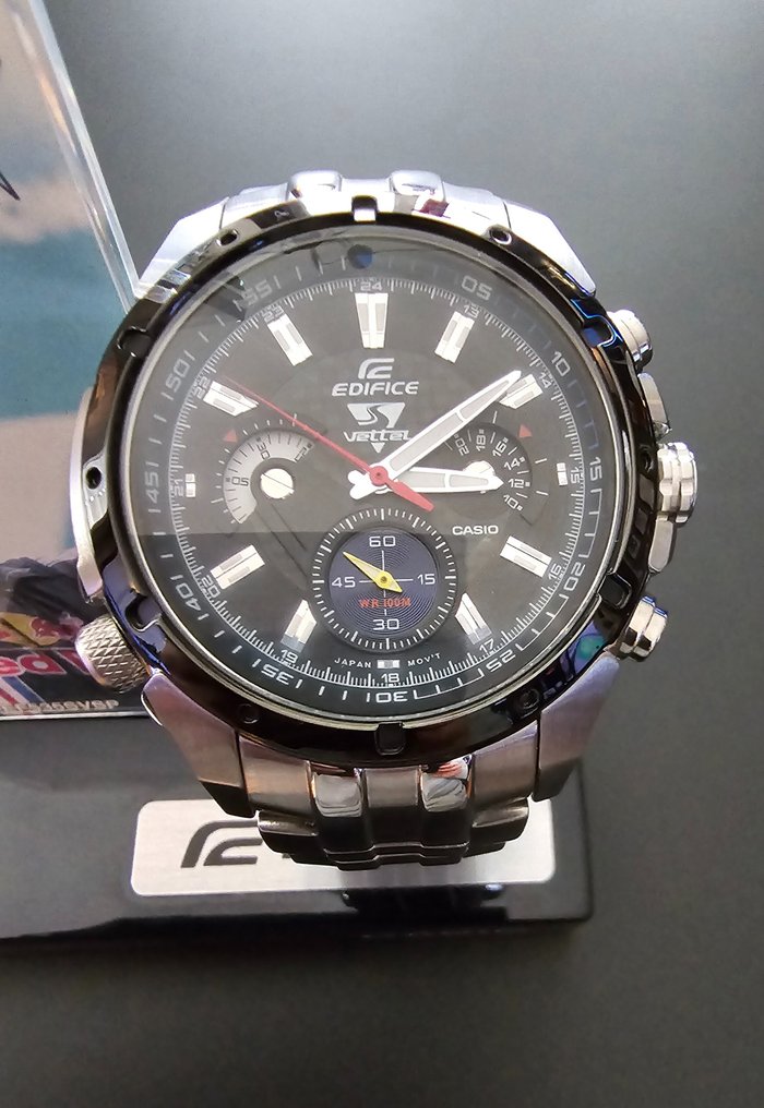 Red Bull Racing - Sebastian Vettel - 2009 - Clock - Catawiki