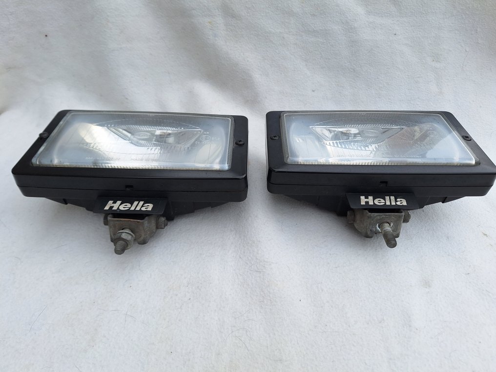 Hella - Lamp (2) - Jumbo 220 - Glass, plastic, metal - Catawiki