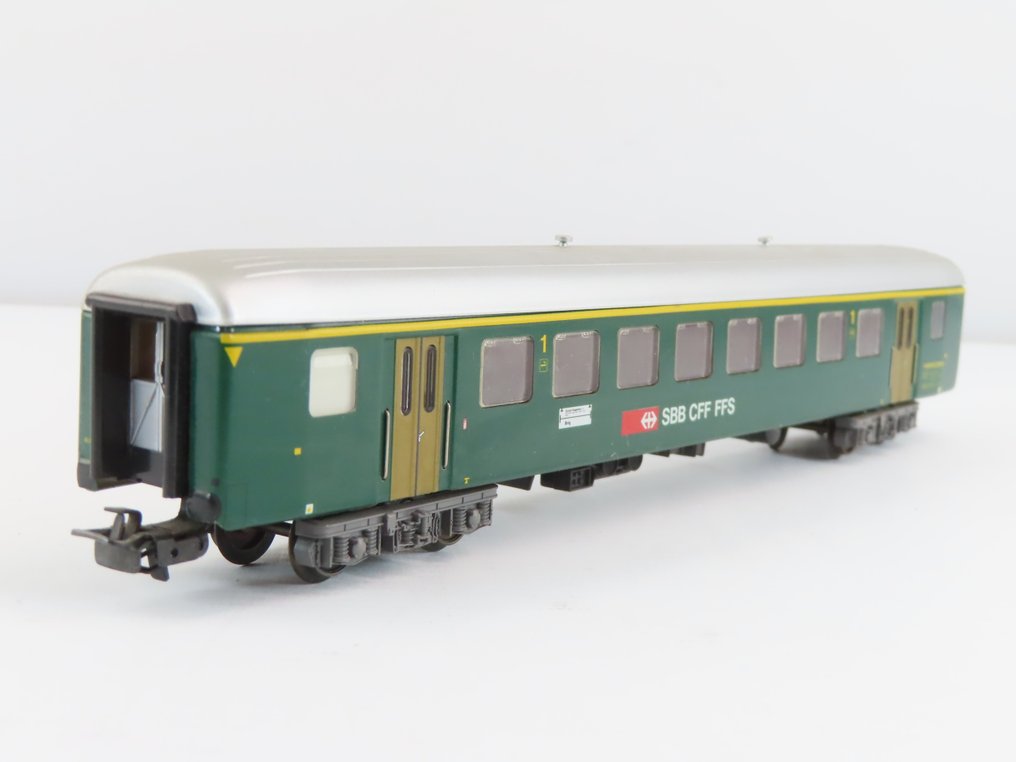 Märklin H0 - 4068/4066 - Model train passenger carriage (3) - 3x Four ...