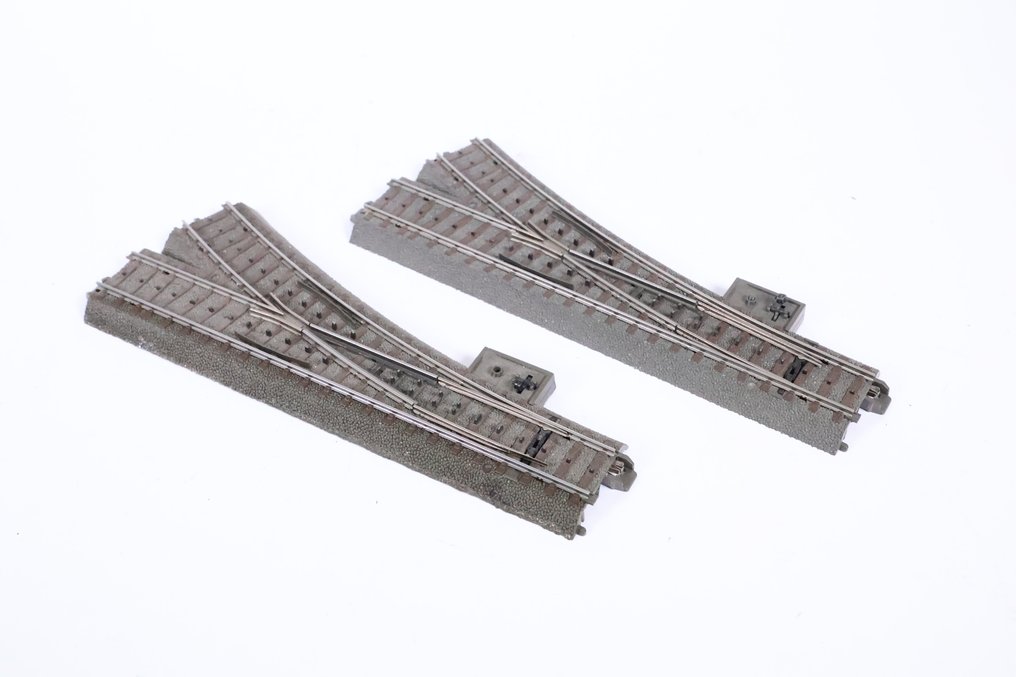 Märklin H0 - 24611/24612/74491/74460 - Modellbahngleise (2) - Zwei C ...