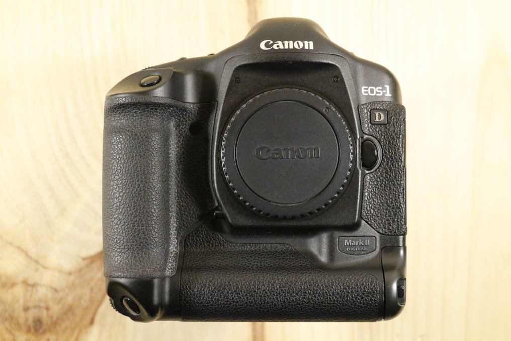 Canon EOS-1 D Mark II Digital Digital camera - Catawiki