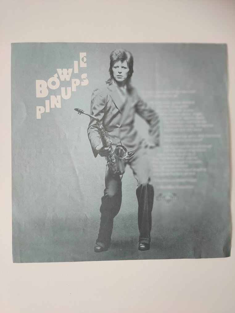 Yes, David Bowie - Bowie pinups, Ziggy Stardust and Fragile ...