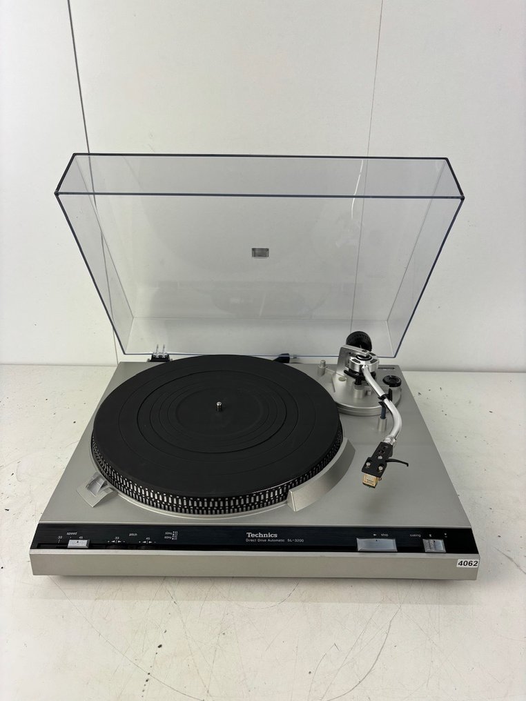 Technics - SL-3200 - Semi Automatic Direct Drive Turntable - Catawiki