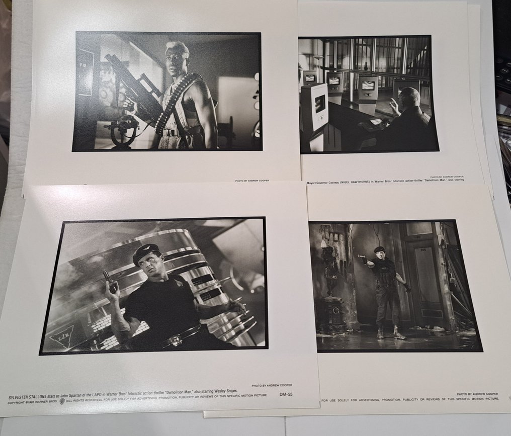 Demolition Man - Sylvester Stallone - Wesley Snipes - Sandra Bullock ...
