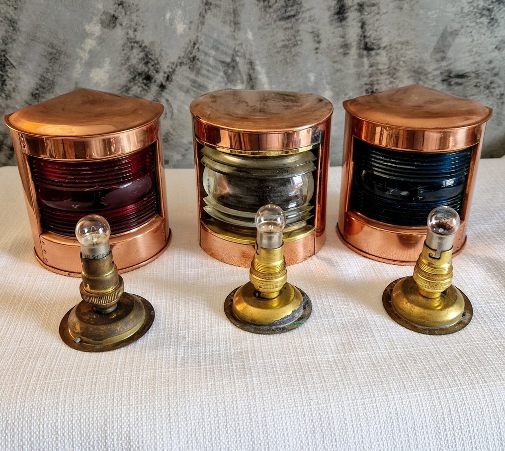 DHR - Navigation lamps (3) - Brass, Glass - Catawiki