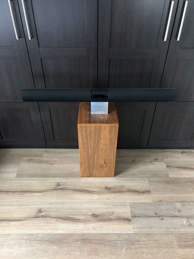 Bang & Olufsen - Beolab 3500 MK2 on luxury table stand. Active Speaker ...