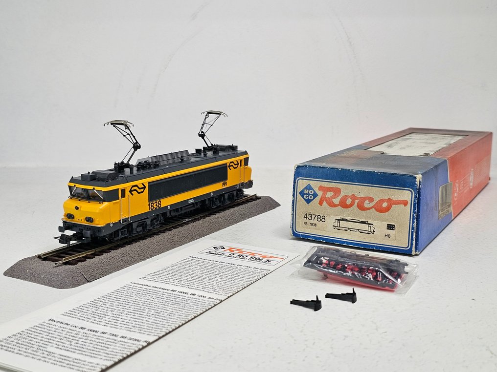 Roco H0 - 43788 - Elektrische locomotief (1) - Serie 1800, met Stadswapen 'Groningen' - NS ...